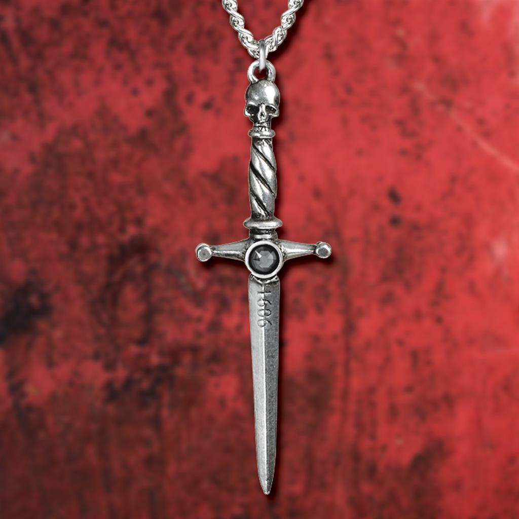 Macbeth Crown And Dagger